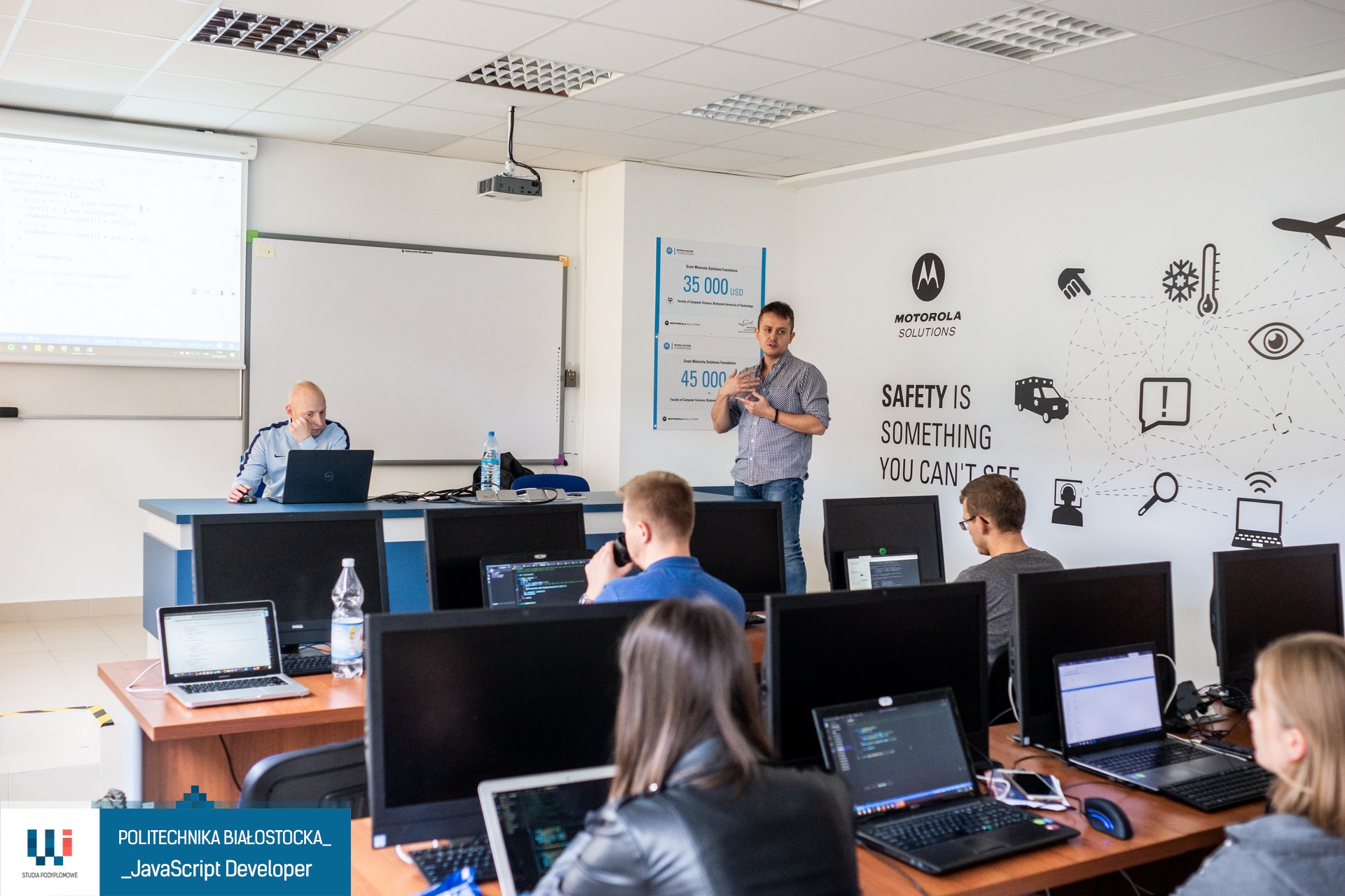 JavaScript Developer - Studia podyplomowe / Szkolenie