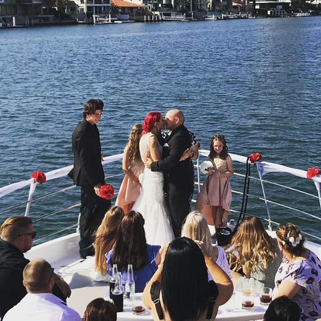 Aki & Ava Cruise Australia - 78 FT Extra Entertaining Flybridge