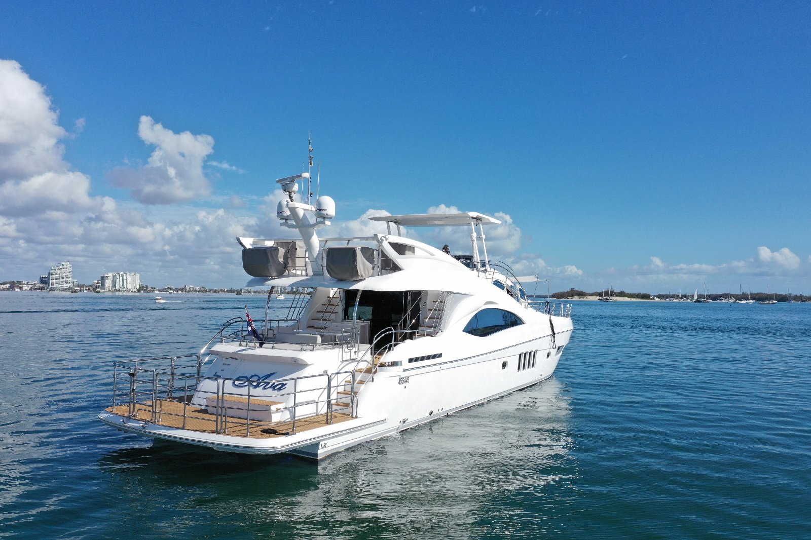 Aki & Ava Cruise Australia - 78 FT Extra Entertaining Flybridge